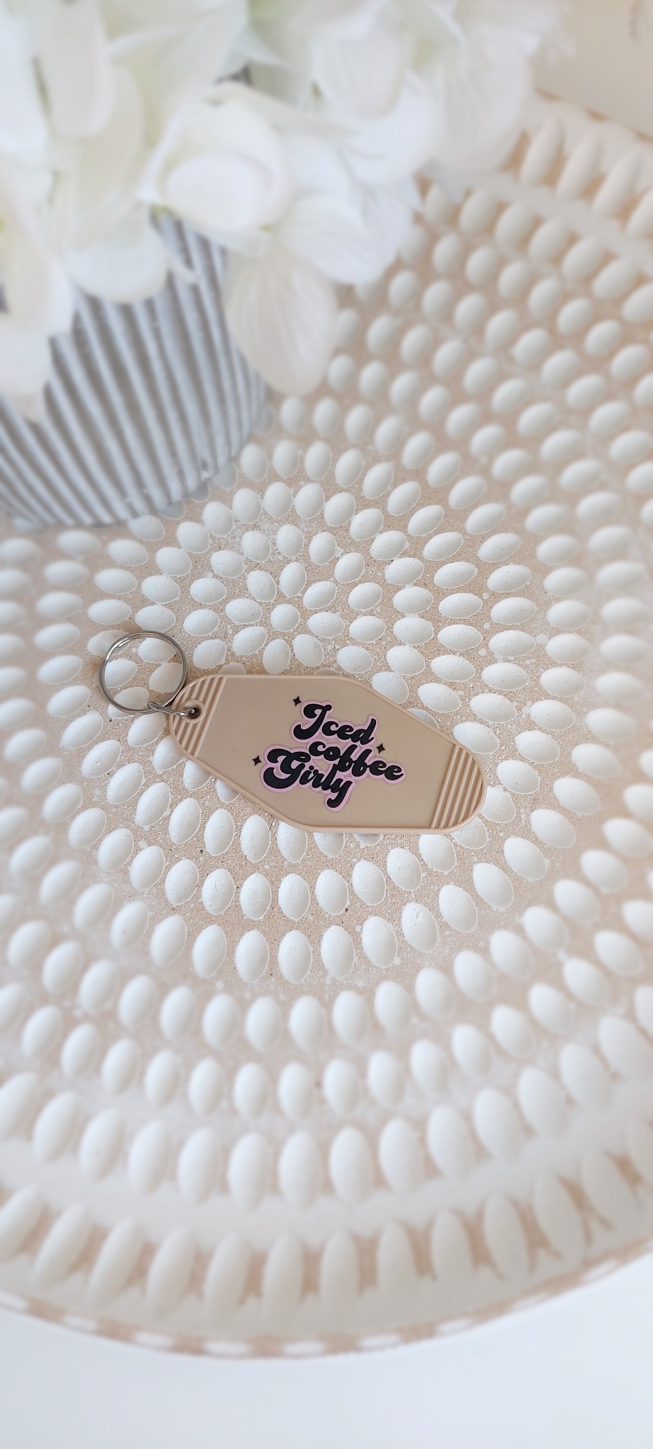 Iced Coffee Girly - Motel Keychain – Fearless Creations au